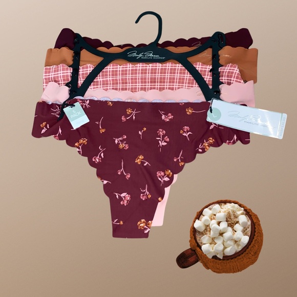 Marilyn Monroe | Intimates & Sleepwear | Marilyn Monroe Fall Underwear ...